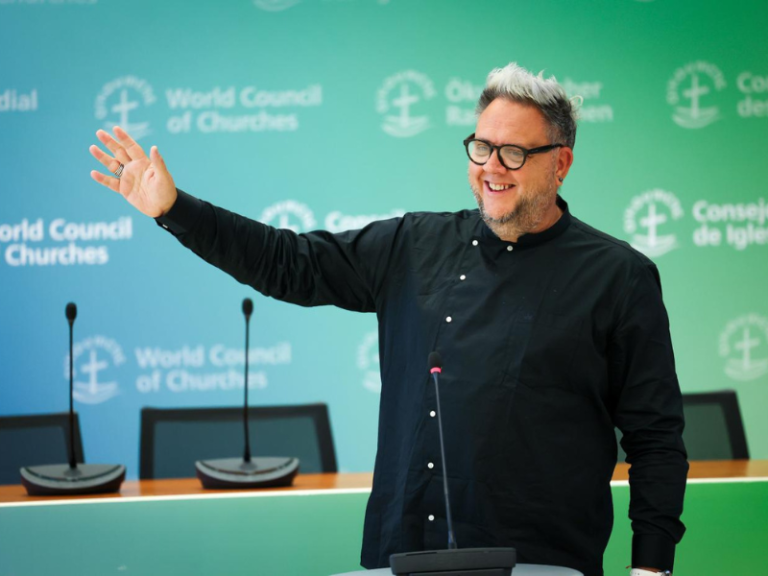 Peter Cruchley memorial service announced - United Reformed Church