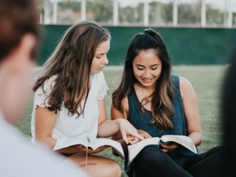 Pupils lead friends to faith at secondary school - United Reformed Church